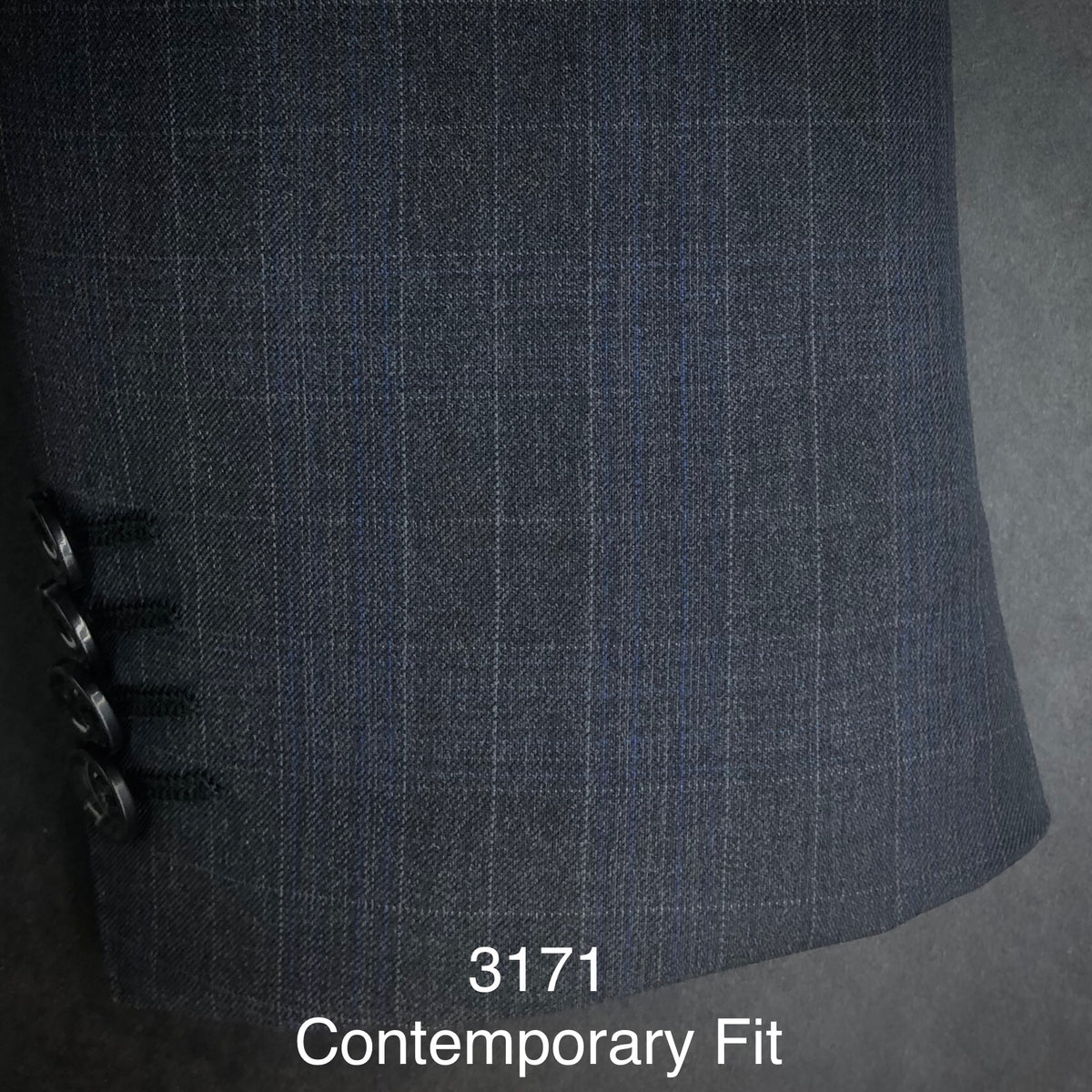 40R Suits - Byron